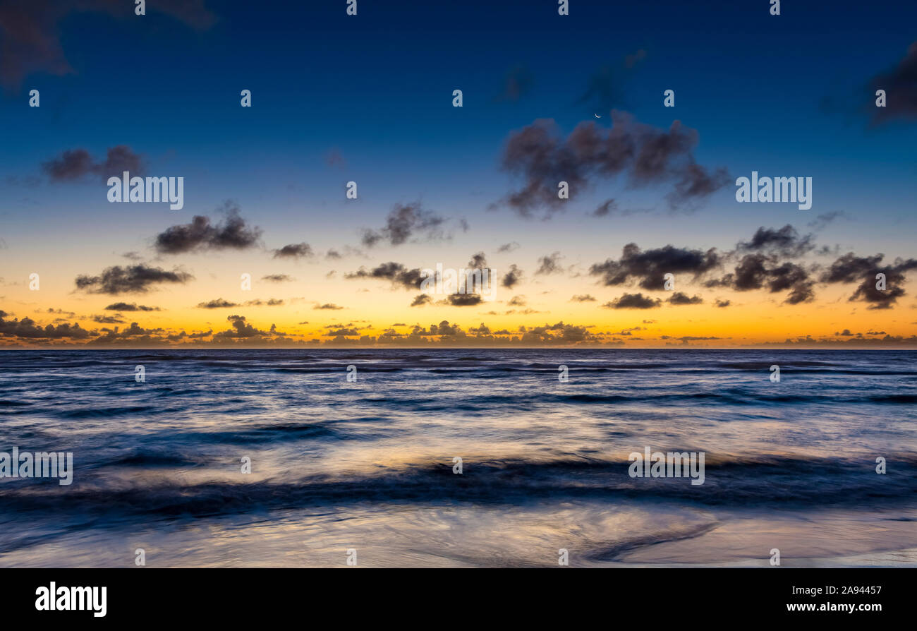 Golden kauai hi-res stock photography and images - Alamy