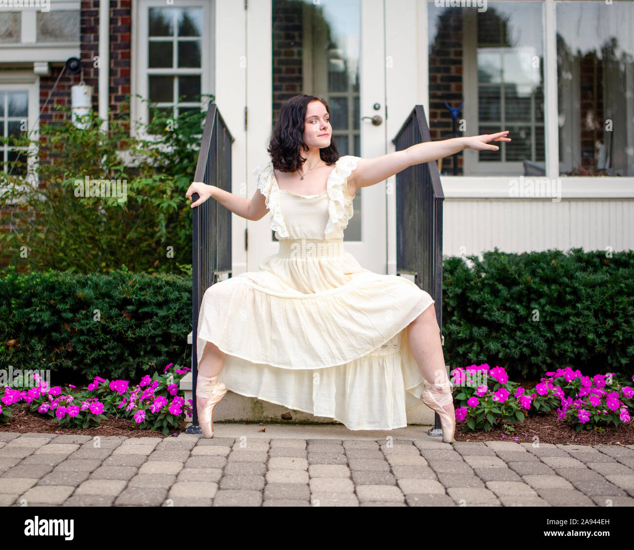 Ballet slippers hi-res stock photography and images - Alamy