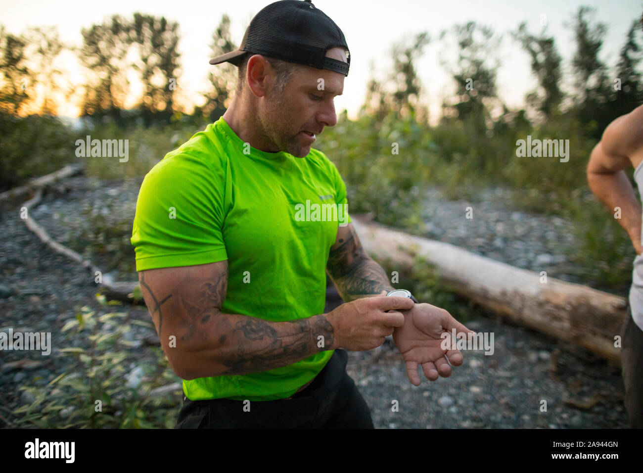 Canada man weight lift hi-res stock photography and images - Alamy