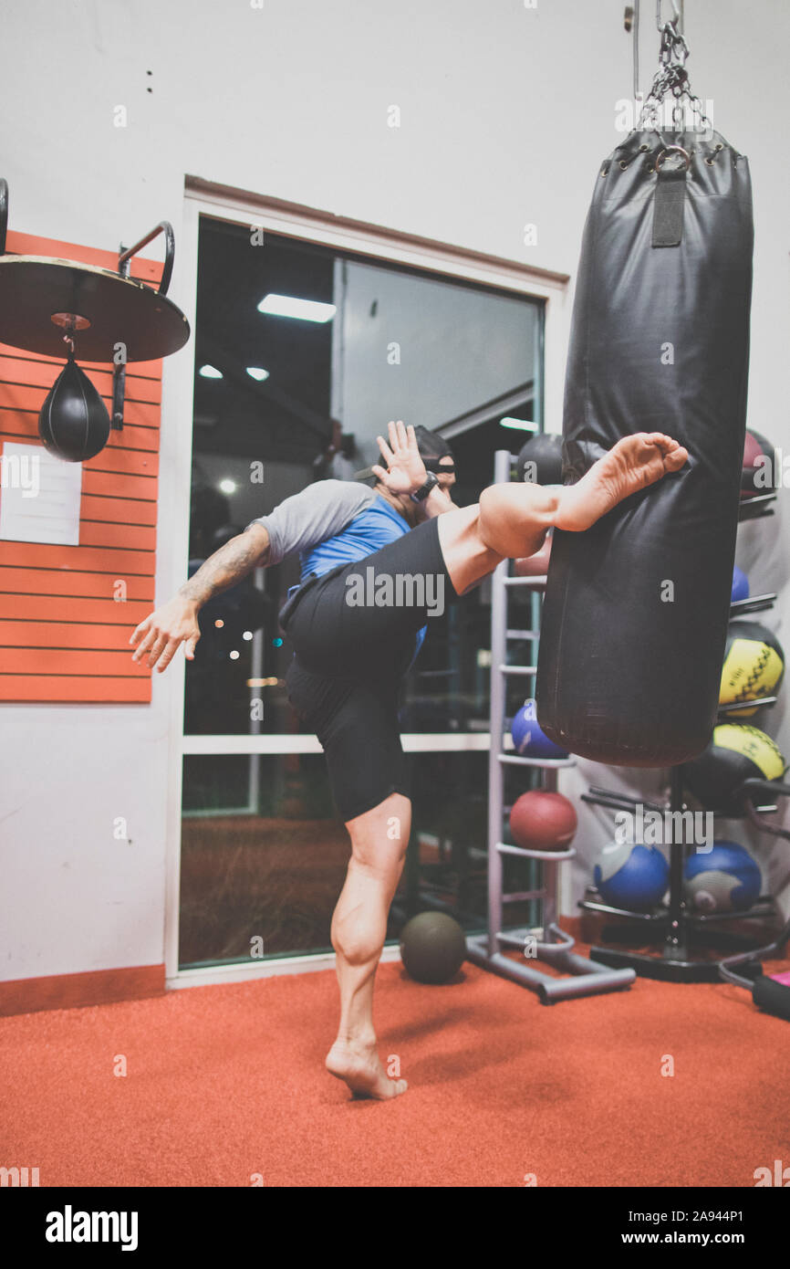 British heavy weight boxer hi-res stock photography and images - Alamy