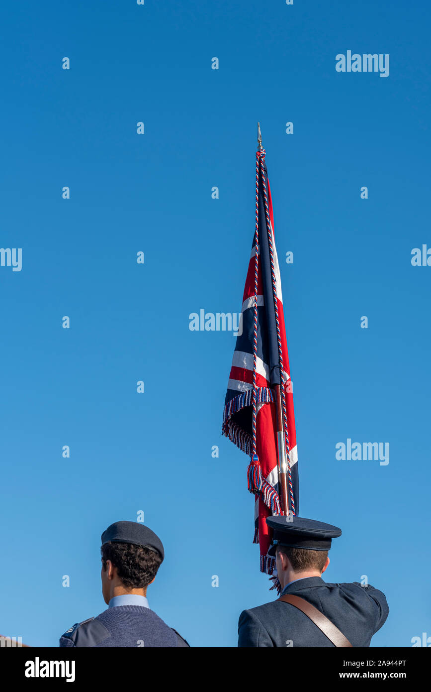 Union jack remembrance flag hi-res stock photography and images - Alamy