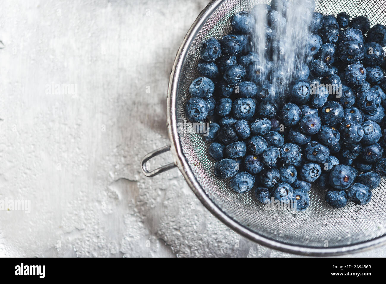 Full of washing hi-res stock photography and images - Alamy