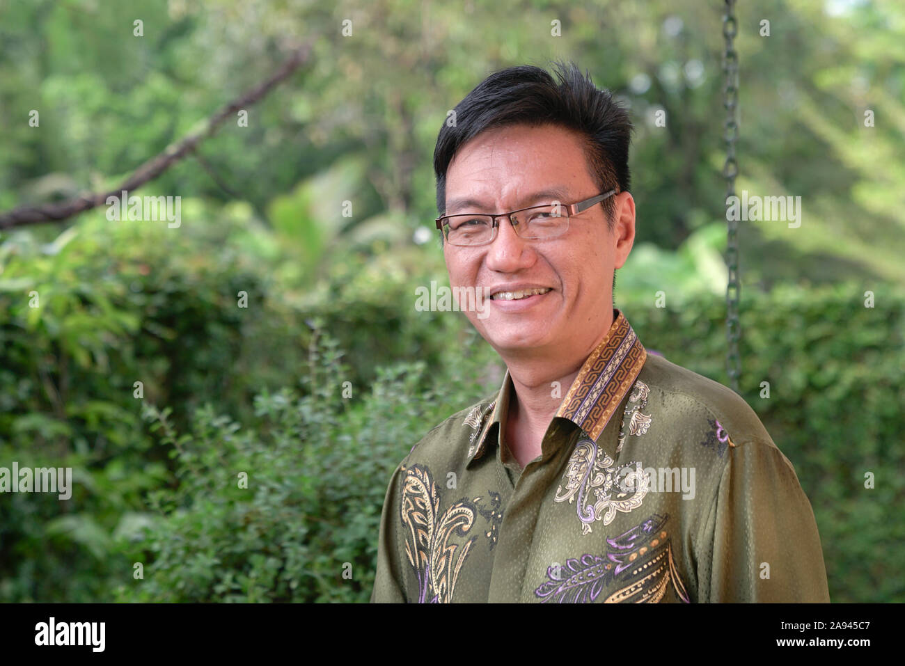 Batik shirt hi-res stock photography and images - Alamy