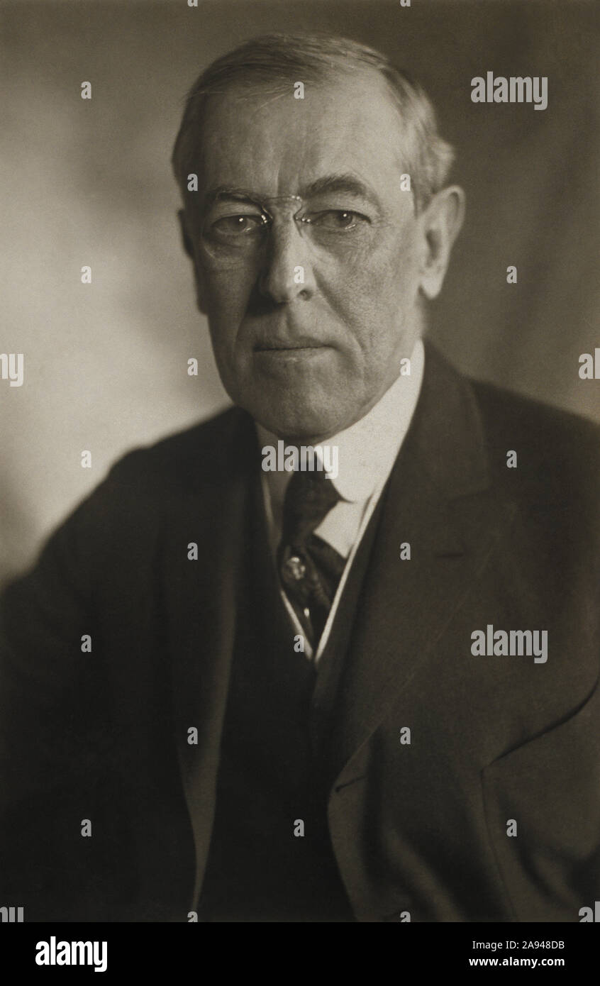 1913 1921 hi-res stock photography and images - Alamy