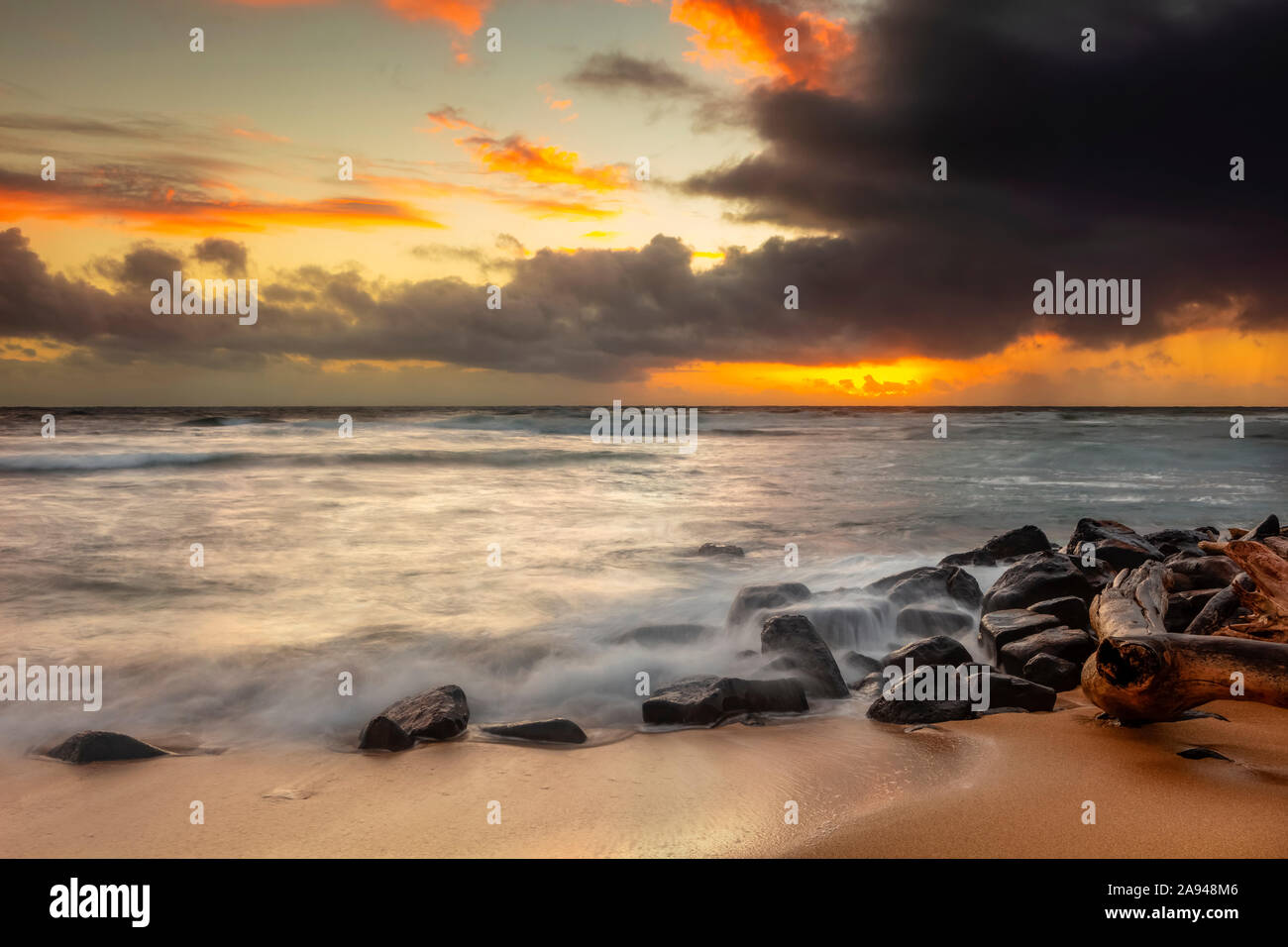 Rain in distance over ocean hi-res stock photography and images - Alamy