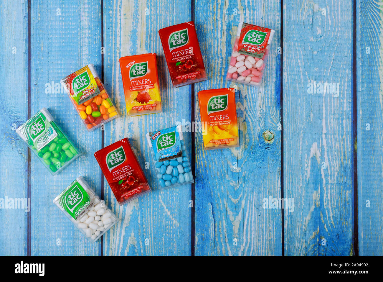 Tic tac box hi-res stock photography and images - Alamy