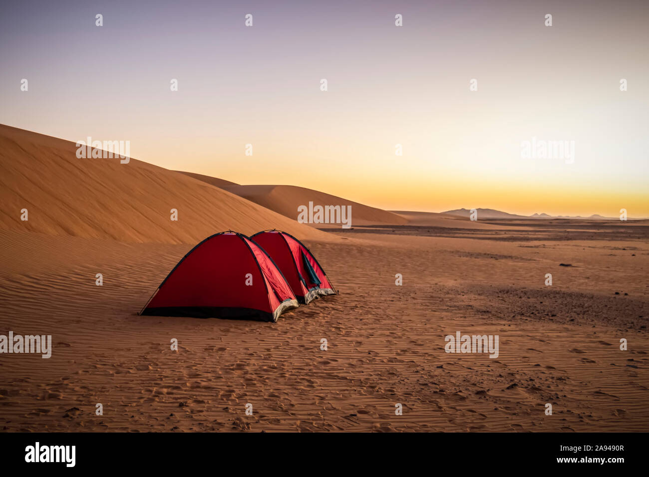 Tents in the sand dunes; Kawa, Northern State, Sudan Stock Photo - Alamy