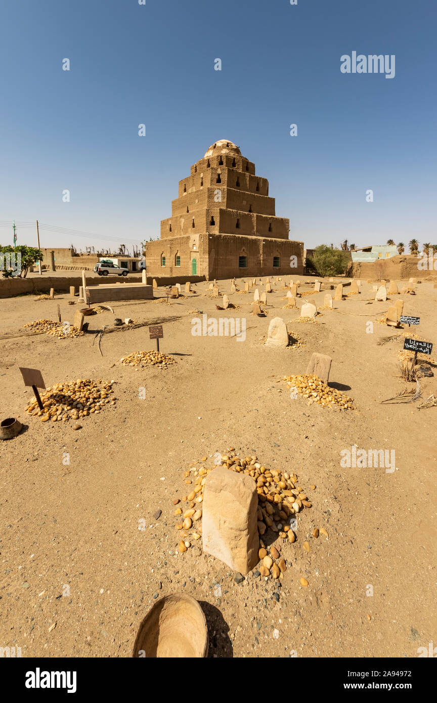 Muslim saint hi-res stock photography and images - Alamy