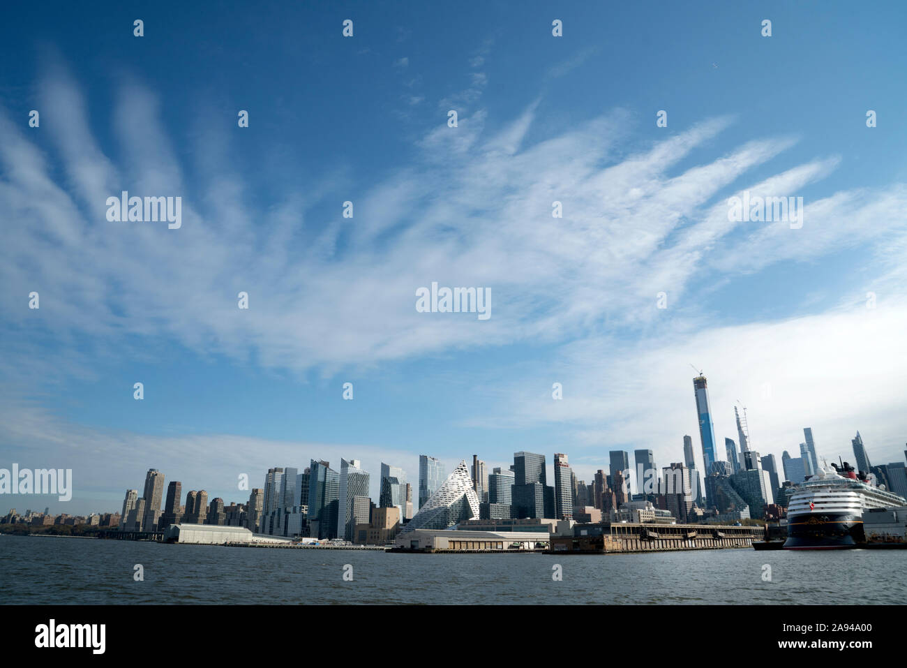 The Hudson River at midtown Manhattan waterfront as seen during a fall ...