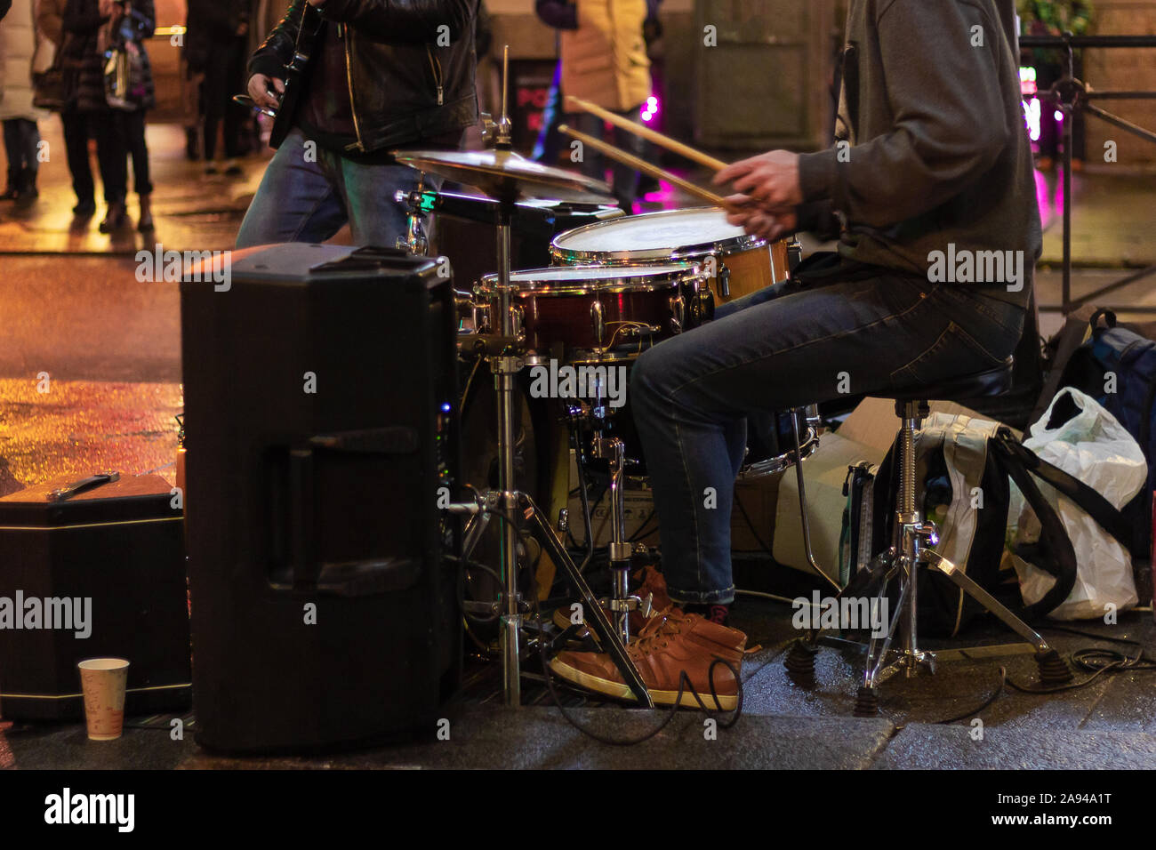 Outdoor rock band entertainment hi-res stock photography and images - Alamy