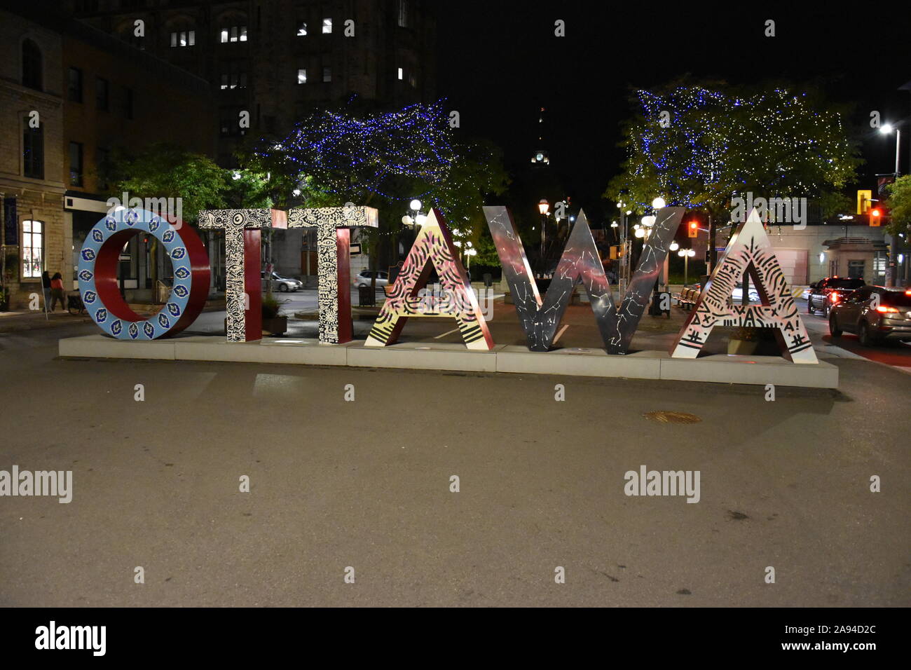 Byward market ottawa sign hi-res stock photography and images - Alamy