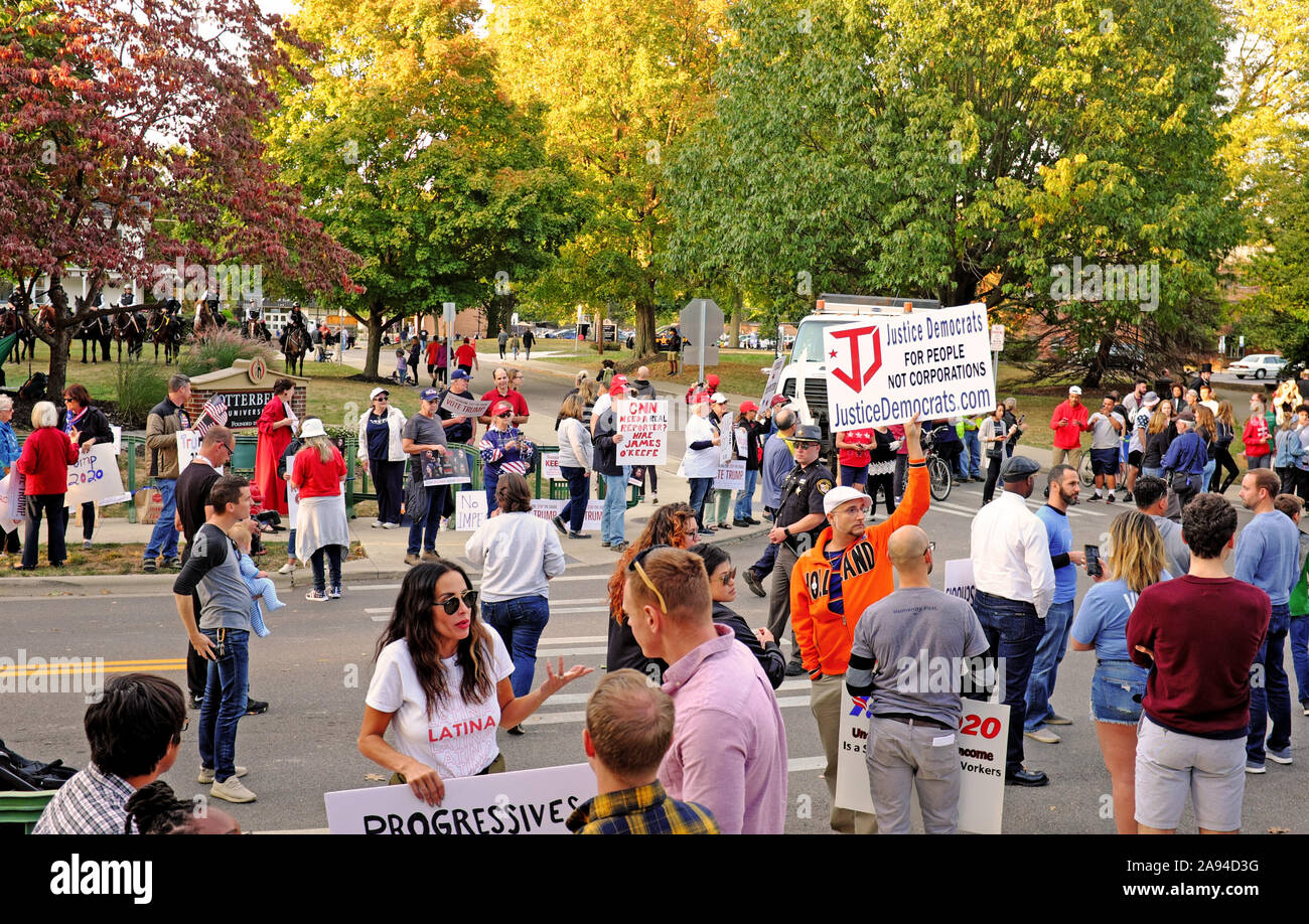 Americans divided hi-res stock photography and images - Alamy