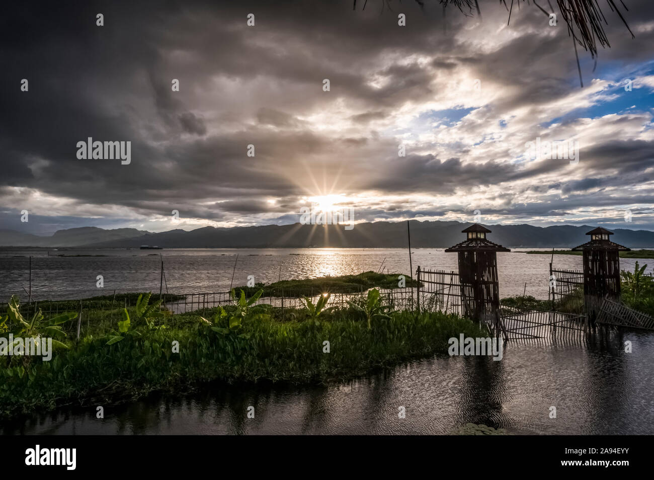 Inle Lake at sunset; Myanmar Stock Photo - Alamy