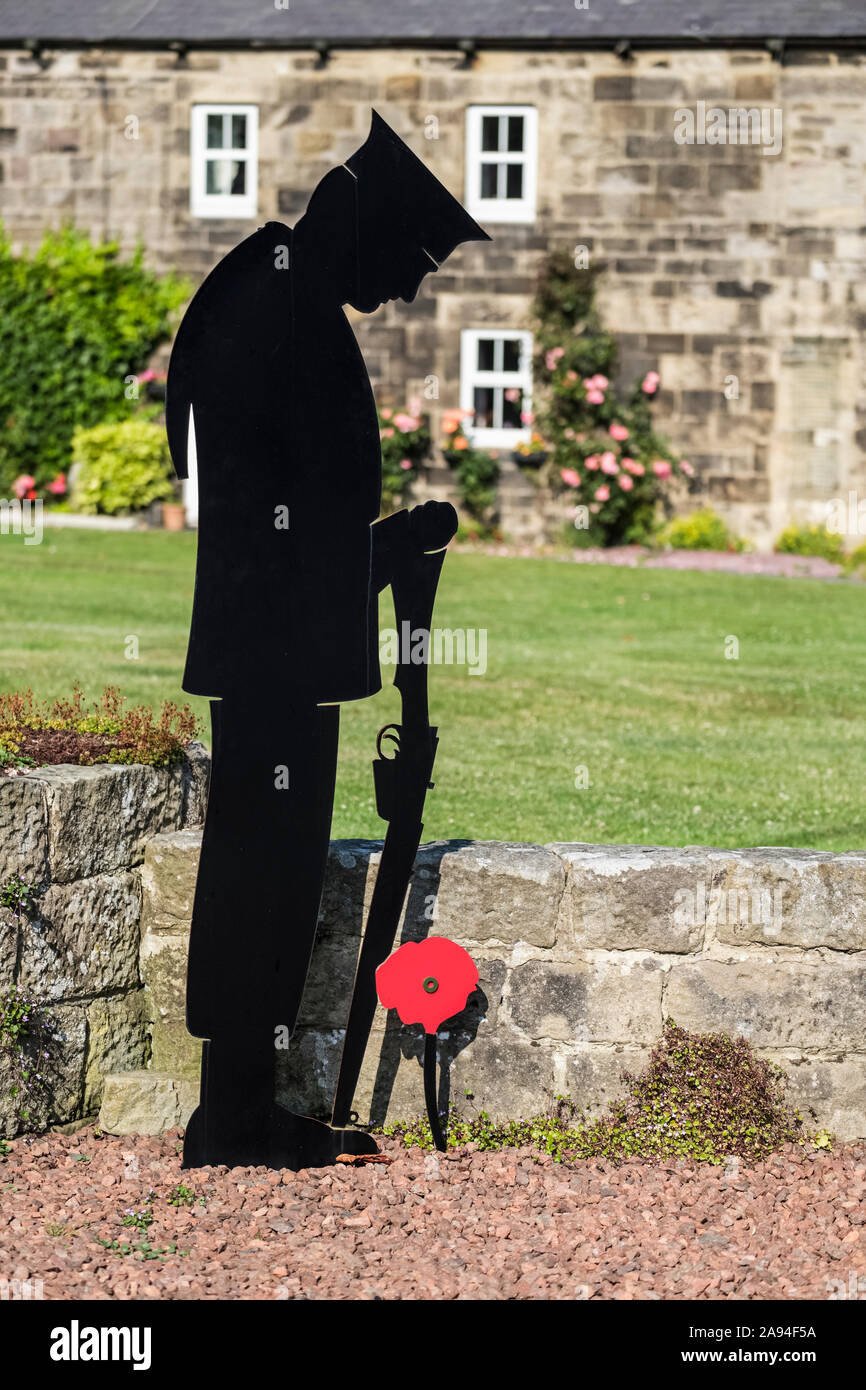 Wooden first world war soldier hi-res stock photography and images - Alamy