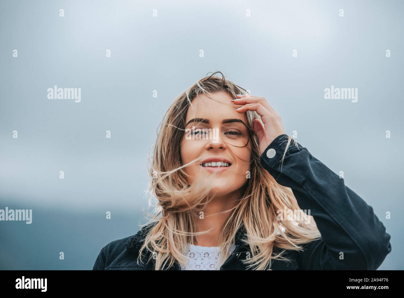Windblown hair hi-res stock photography and images - Alamy