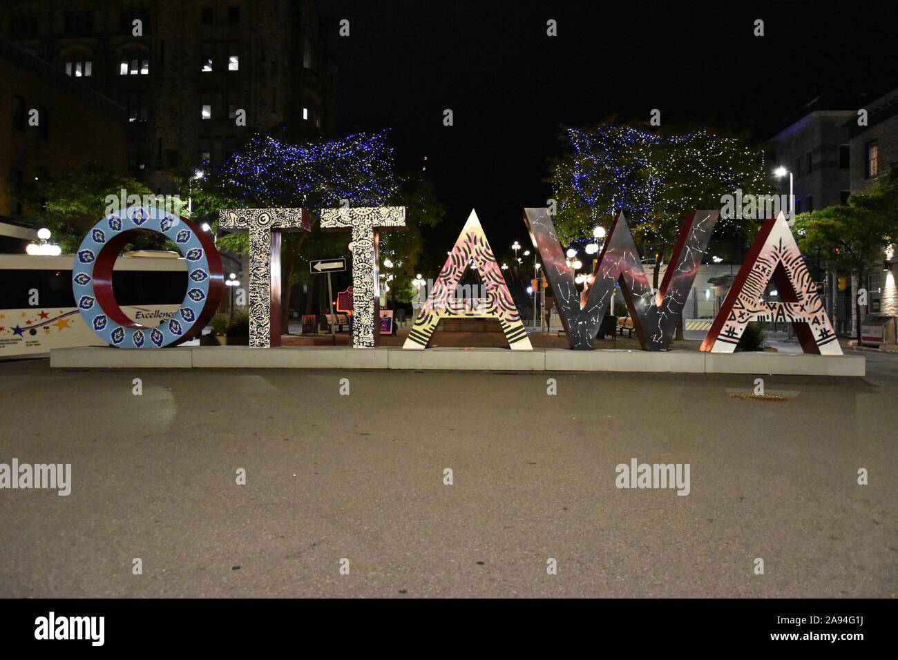 Ottawa tourism spot hi-res stock photography and images - Alamy