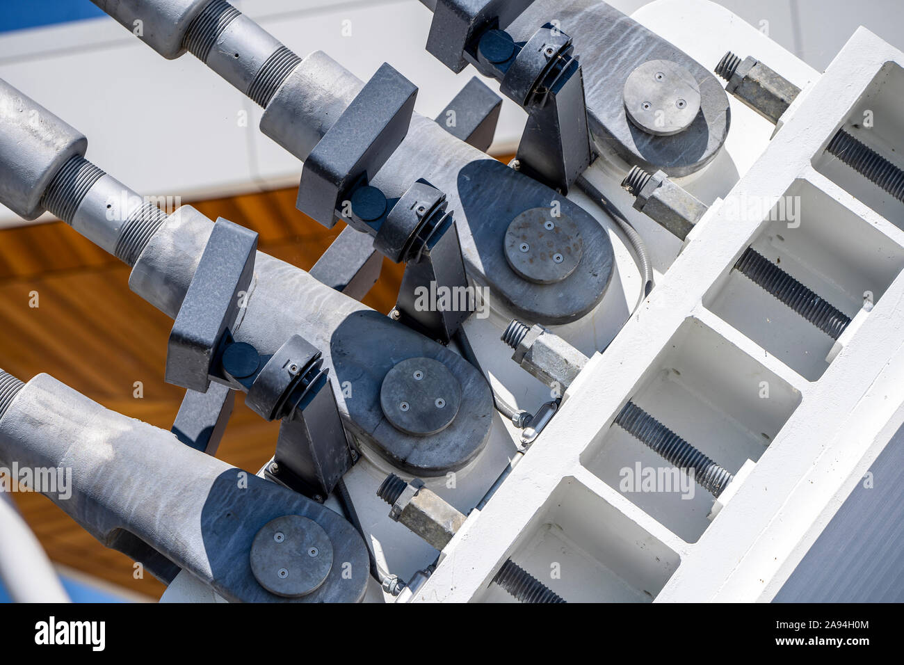 Powerful mounting and tensioning mechanism for the footbridge with ...