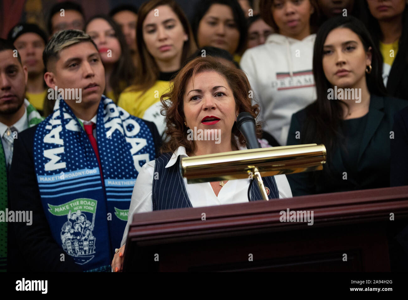Linda sanchez 2019 hi-res stock photography and images - Alamy