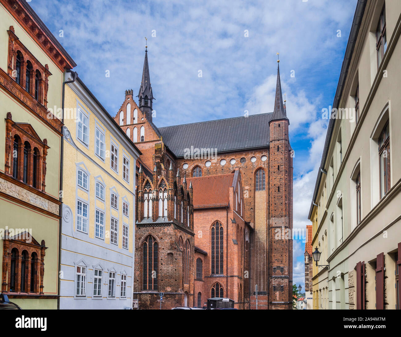 Brick gothic architecture hi-res stock photography and images - Alamy