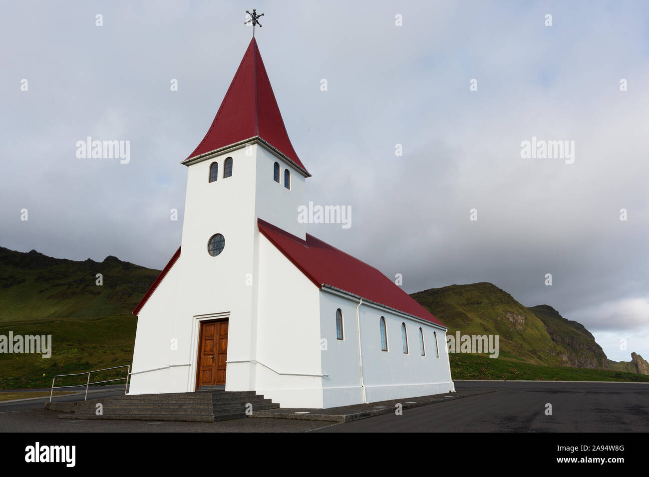Reyniskirkja church in the village of Vik, Iceland Stock Photo - Alamy