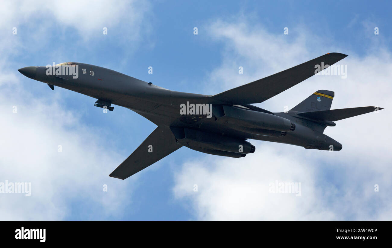 Usaf b1 bomber hi-res stock photography and images - Alamy