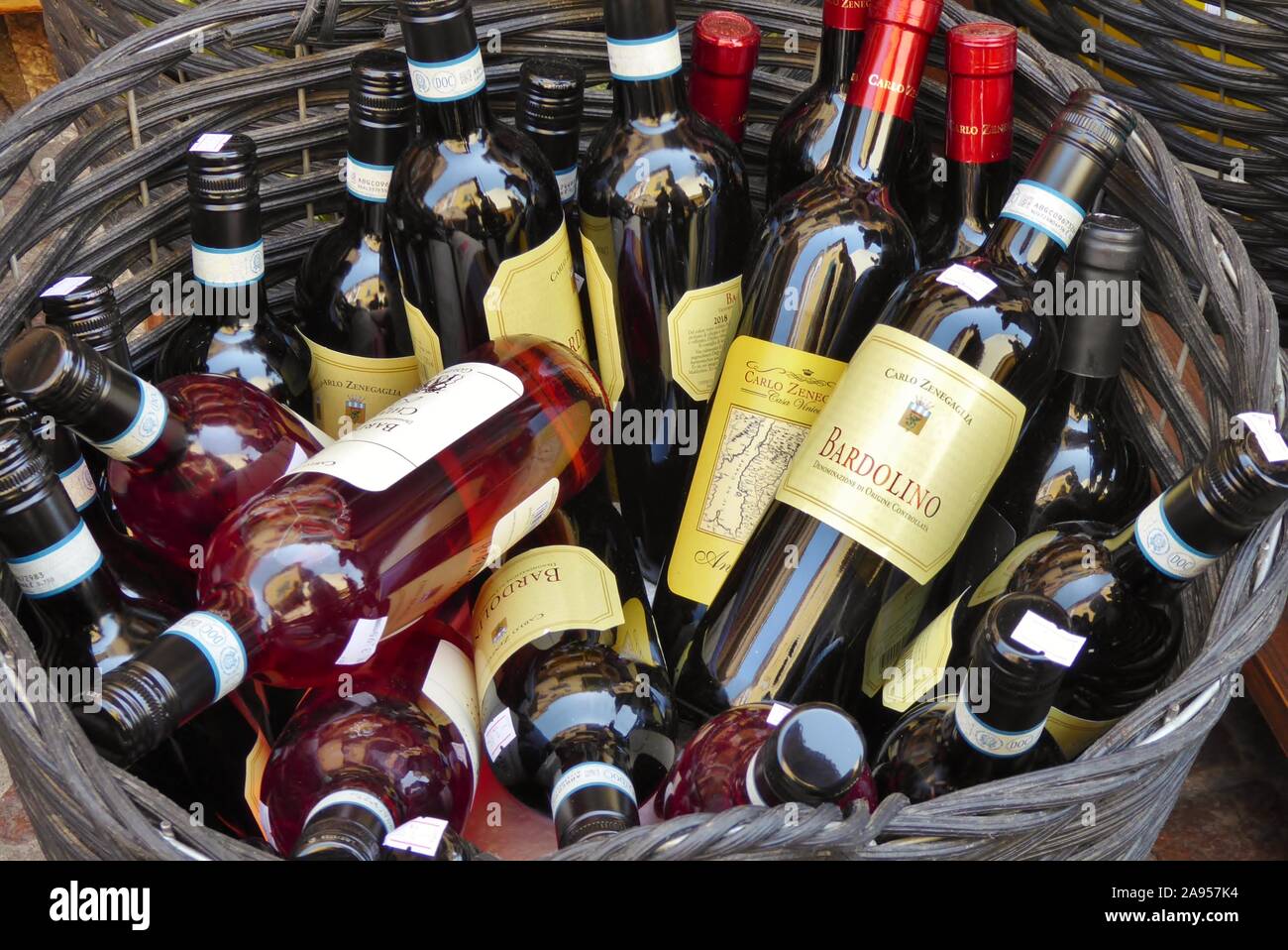 Bardoline hi-res stock photography and images - Alamy