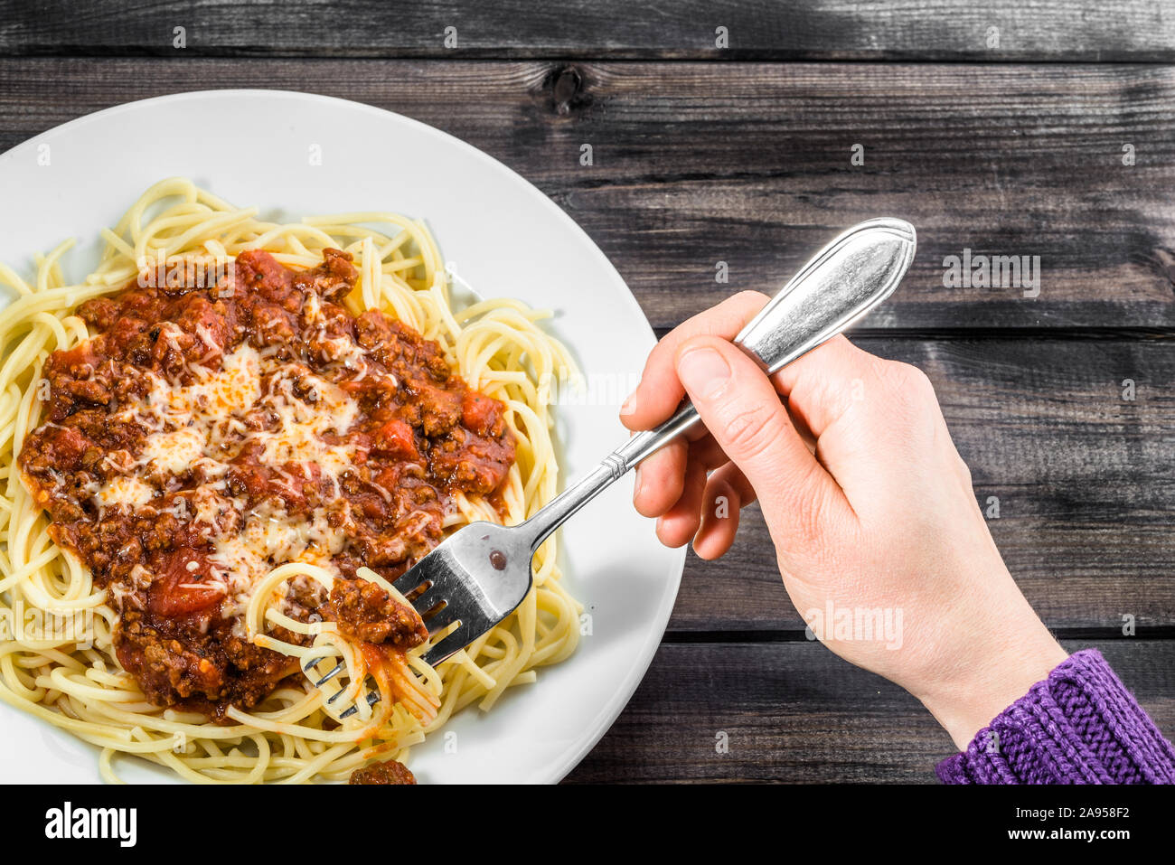 Eating spaghetti vintage hi-res stock photography and images - Alamy