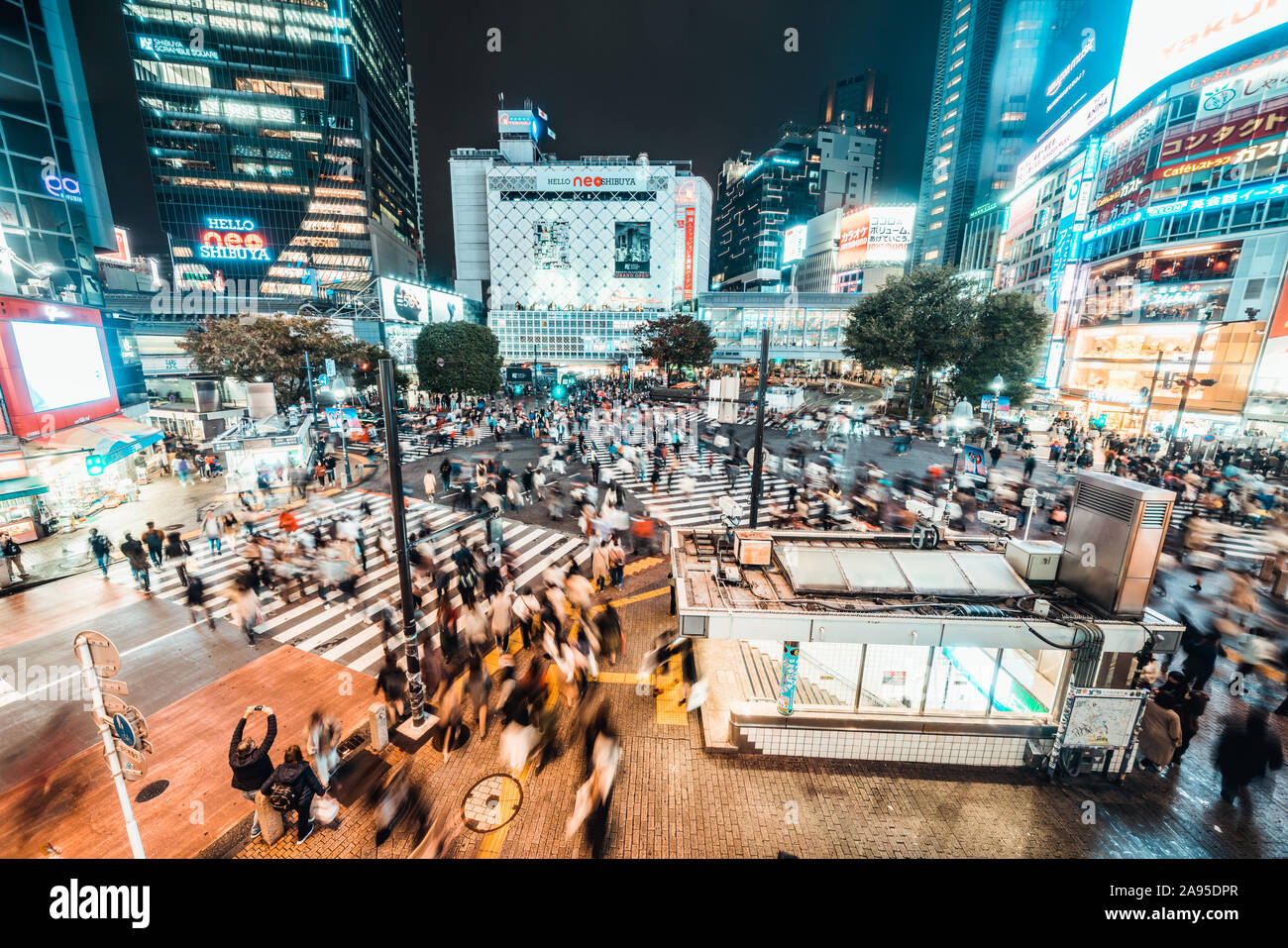 Tokyo, Japan - Nov 3, 2019: Crowded people walking, car traffic on ...