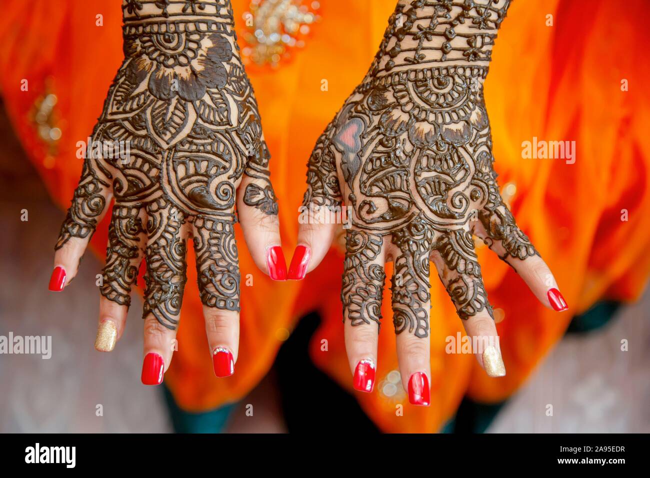 Indian wedding pattern hi-res stock photography and images - Alamy