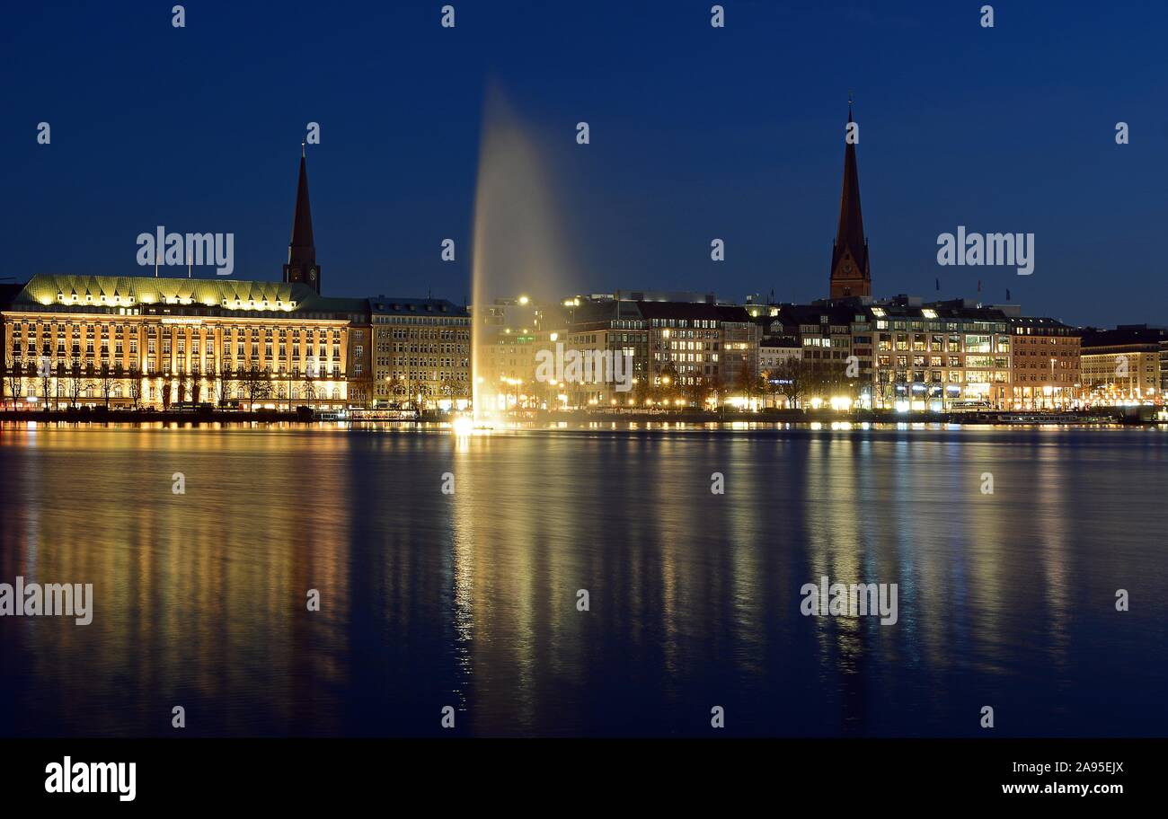 Inner Alster Lake with Alster fountain at the blue hour, Hamburg ...