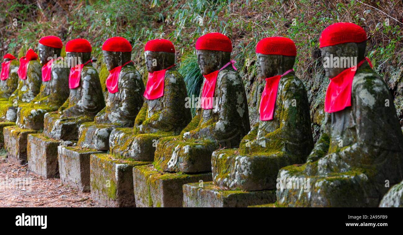 Protective deities for deceased children hi-res stock photography and ...