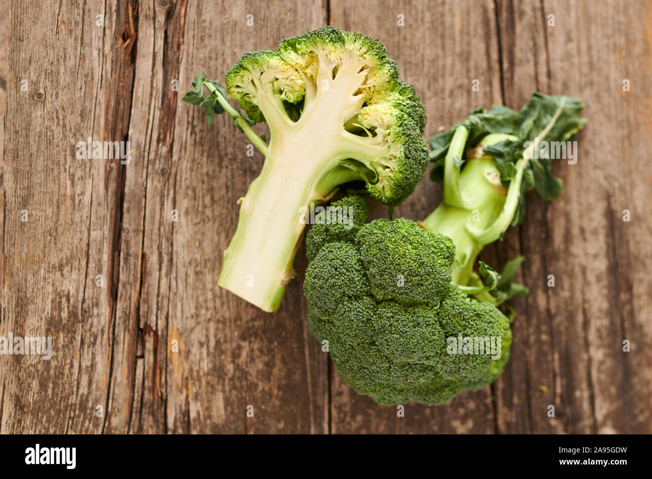 Broccoli cut in half hi-res stock photography and images - Alamy