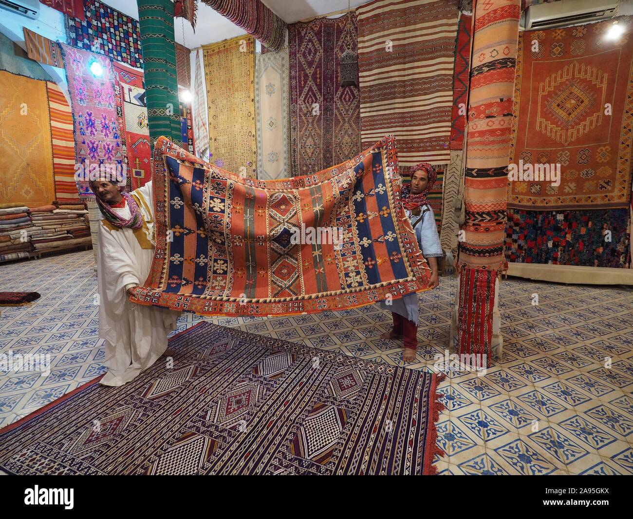 Morocco berber carpet hi-res stock photography and images - Alamy