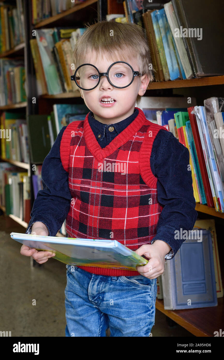 Boy glasses study hi-res stock photography and images - Alamy