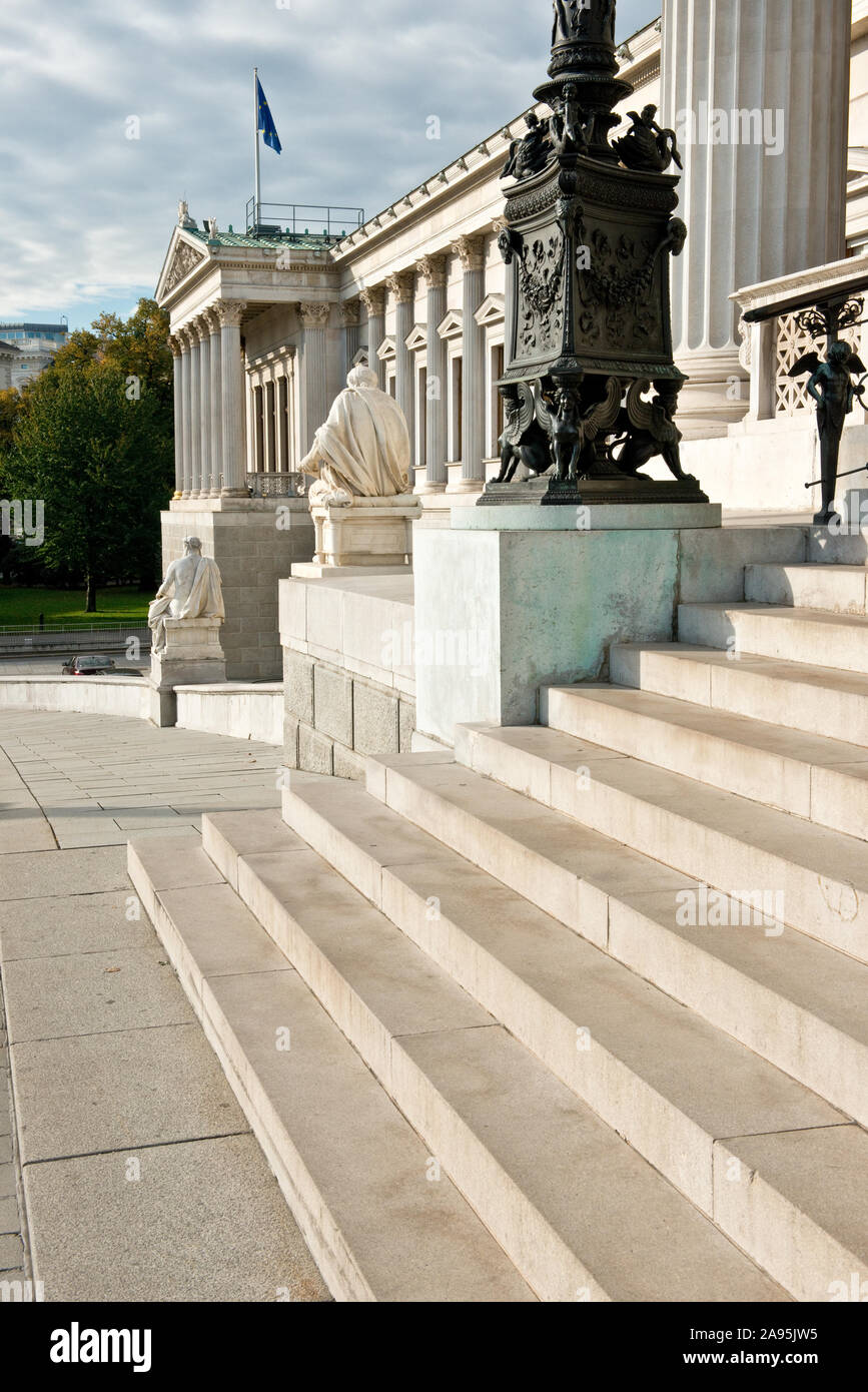 Entrance to Austrian Parliament Building. Ringstraße, Innere Stadt ...