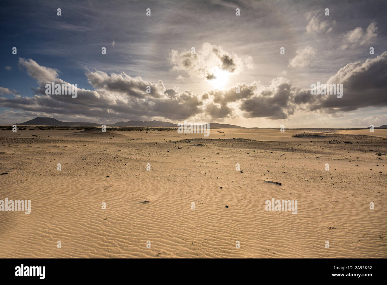 sun on the desert Stock Photo - Alamy