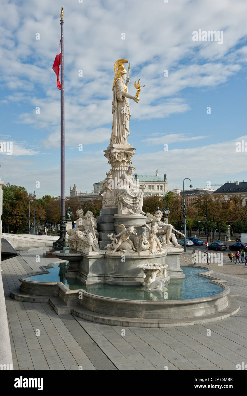 Austrian Parliament Building. Ringstraße, Innere Stadt, Vienna Stock ...