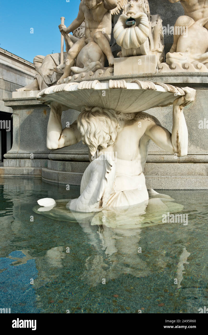 Building shell architecture detail hi-res stock photography and images ...