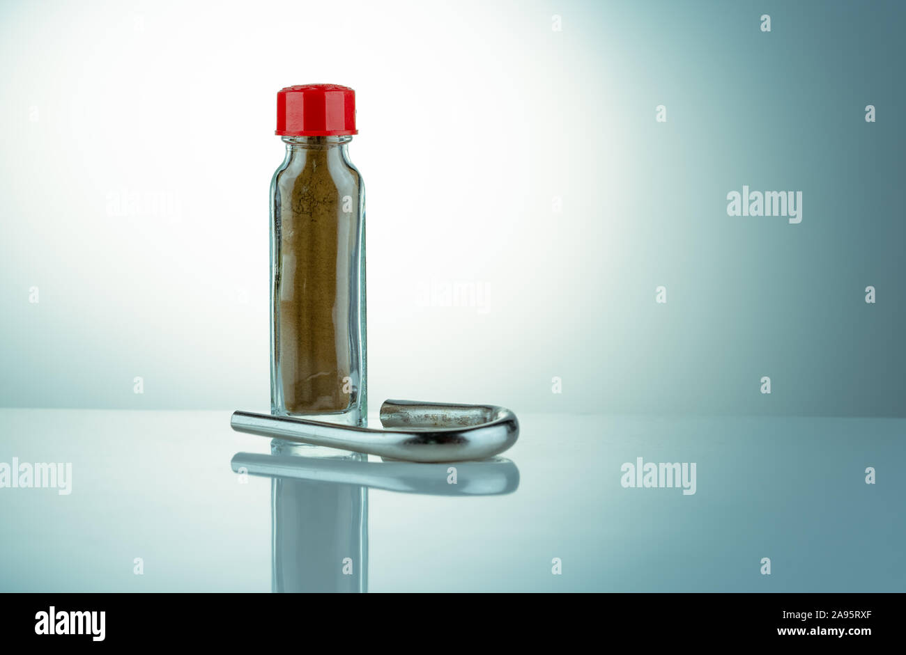 Snuff tube hi-res stock photography and images - Alamy