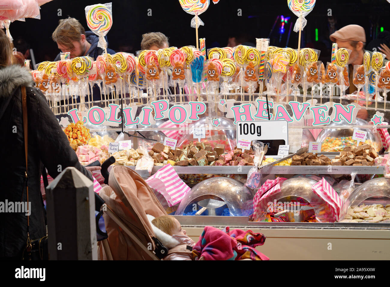 Pick and mix sweets hi-res stock photography and images - Alamy