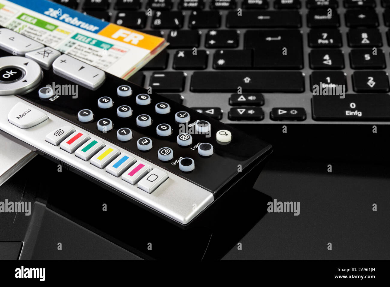 Tv guide hi-res stock photography and images - Alamy