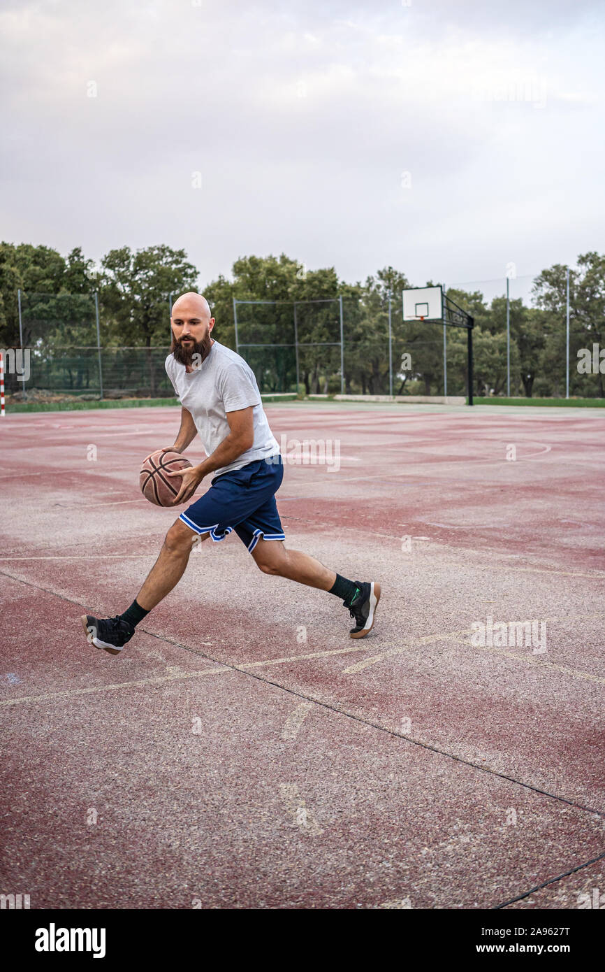 Running up court hi-res stock photography and images - Alamy