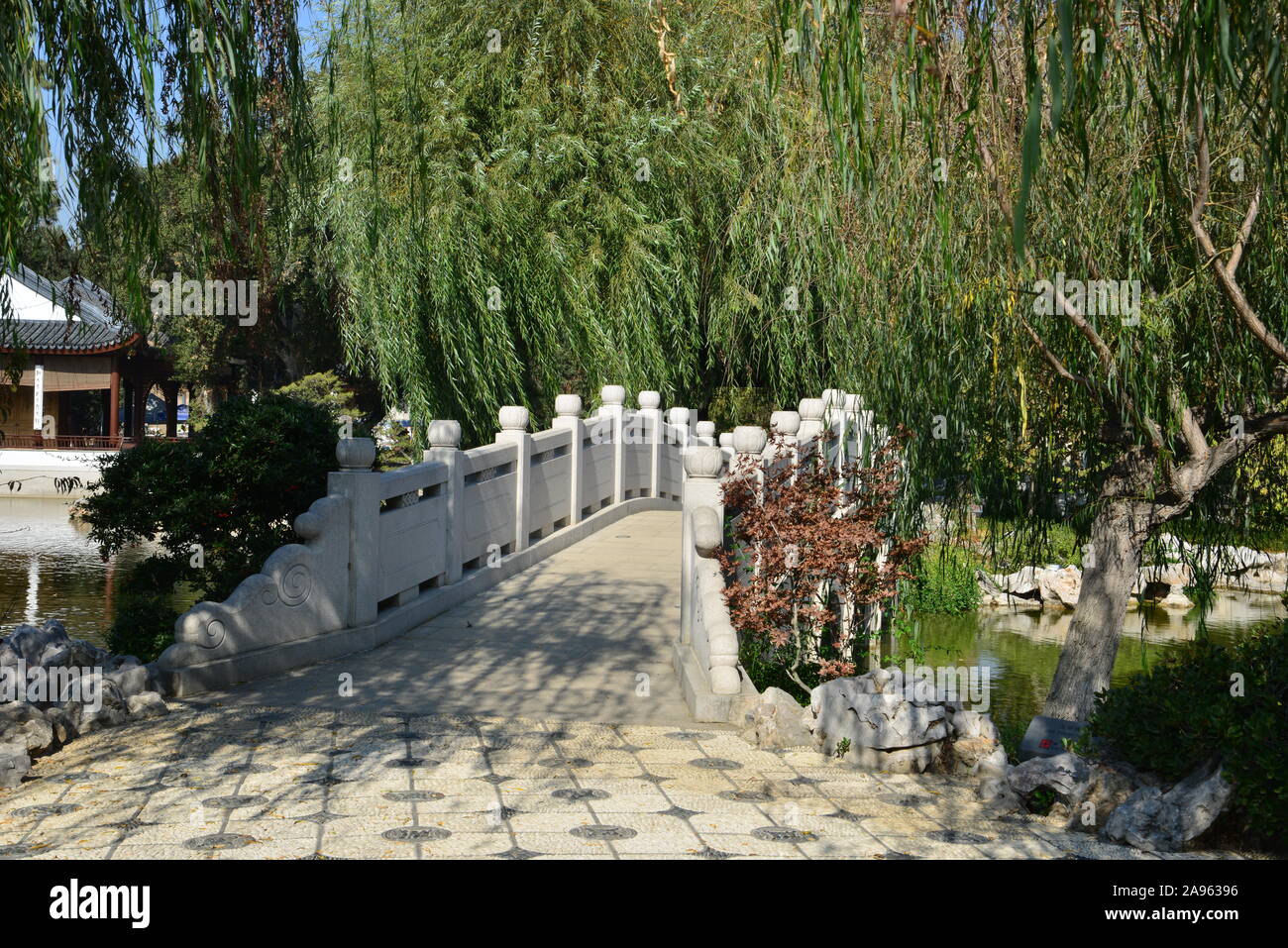 Blue japanese style bridge hi-res stock photography and images - Alamy