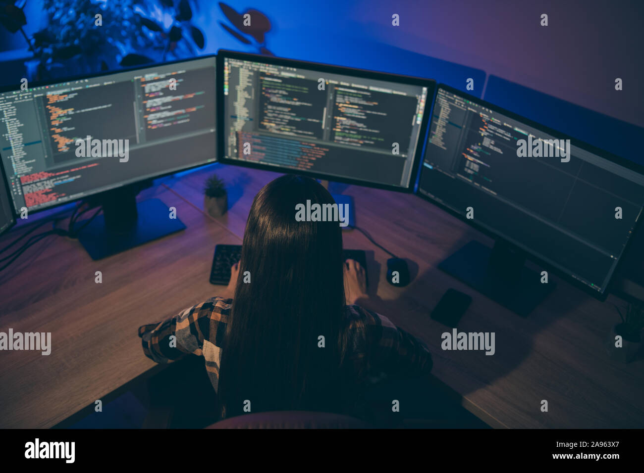 Back end developer hi-res stock photography and images - Alamy