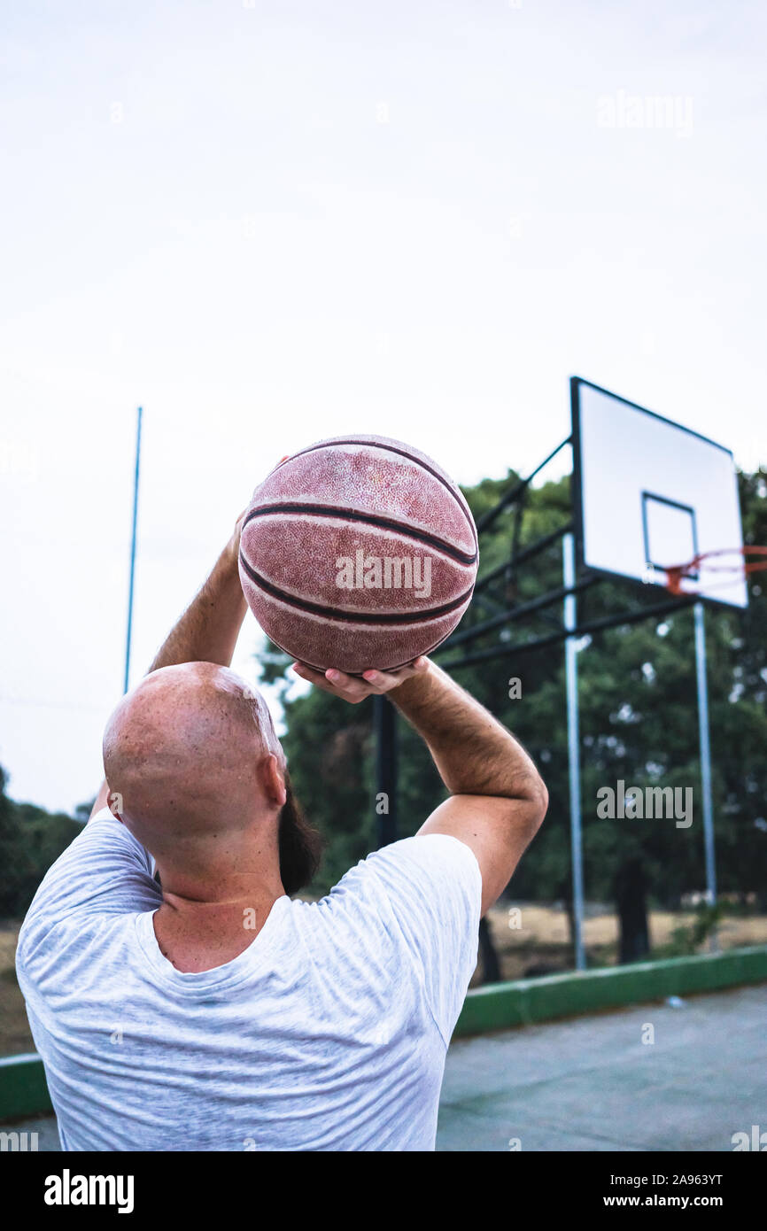 Street Hoops Ball High Resolution Stock Photography and Images - Alamy
