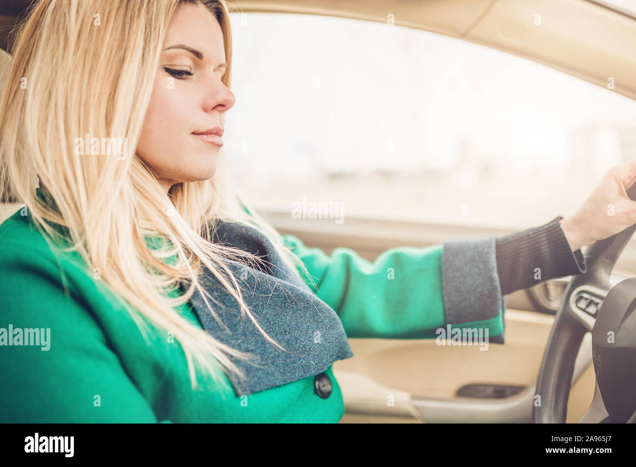 Distracted driver hi-res stock photography and images - Alamy
