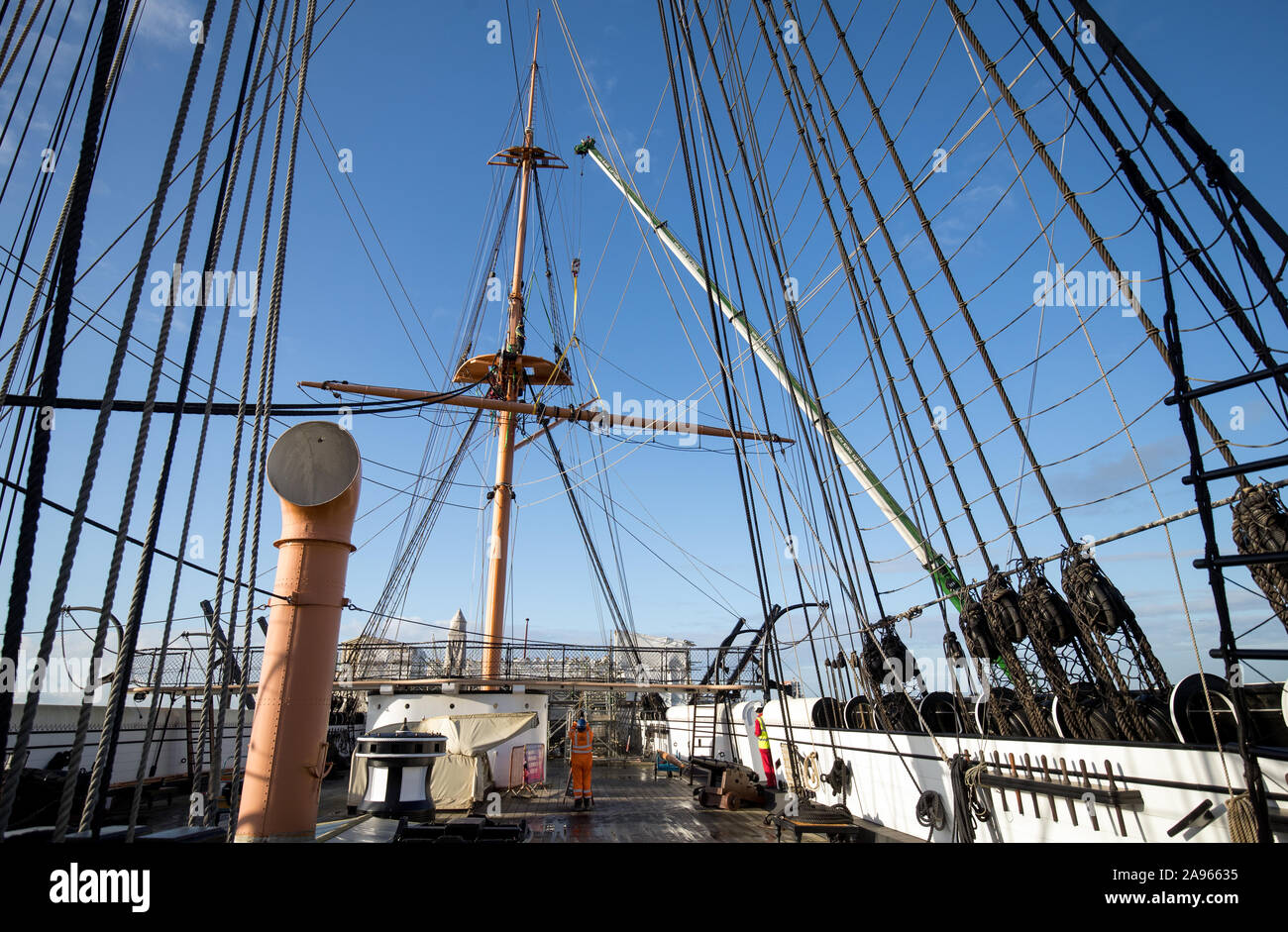 Mizzenmast hi-res stock photography and images - Alamy