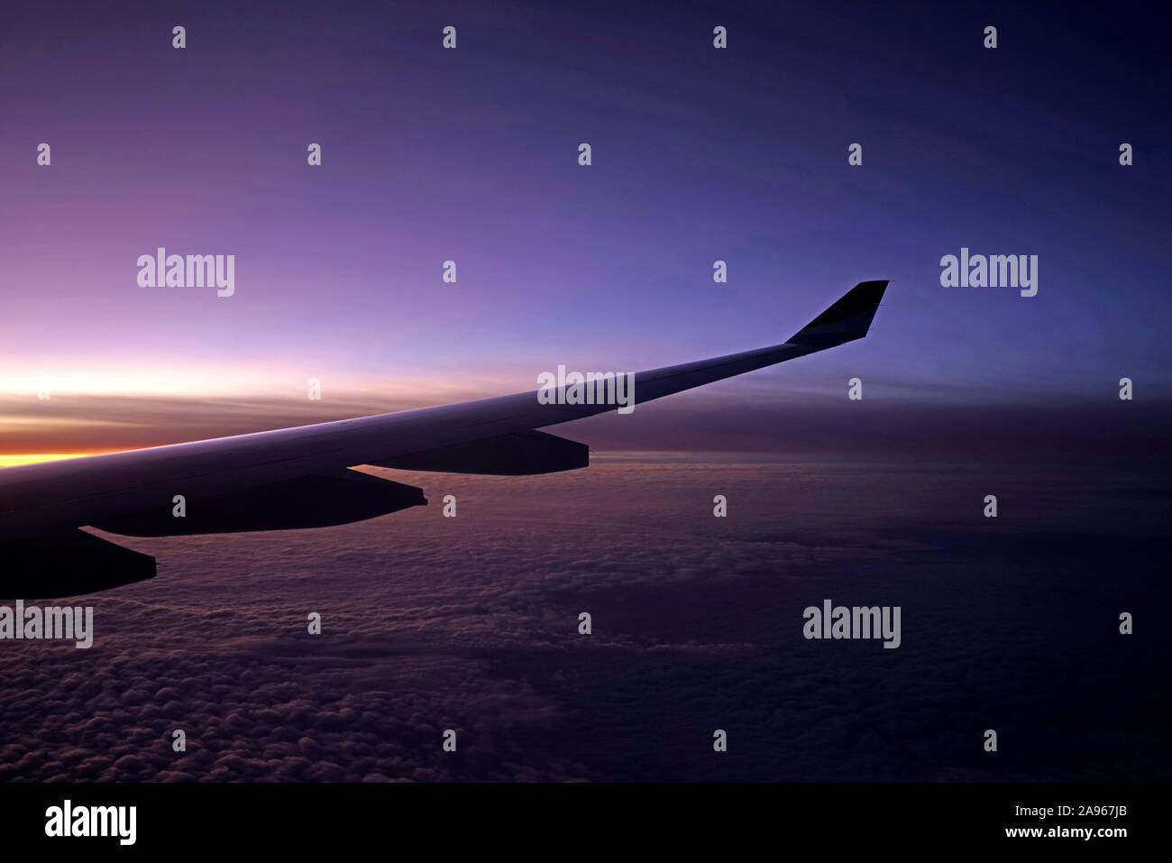 Aerial view business jet hi-res stock photography and images - Alamy