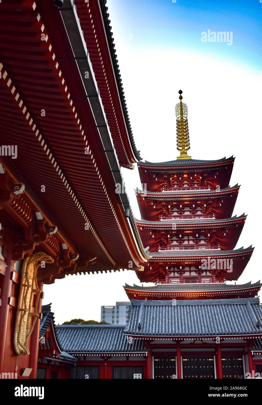 Five storey pagoda and Hozo-mon gate by Senso-ji temple, Tokyo, Japan ...