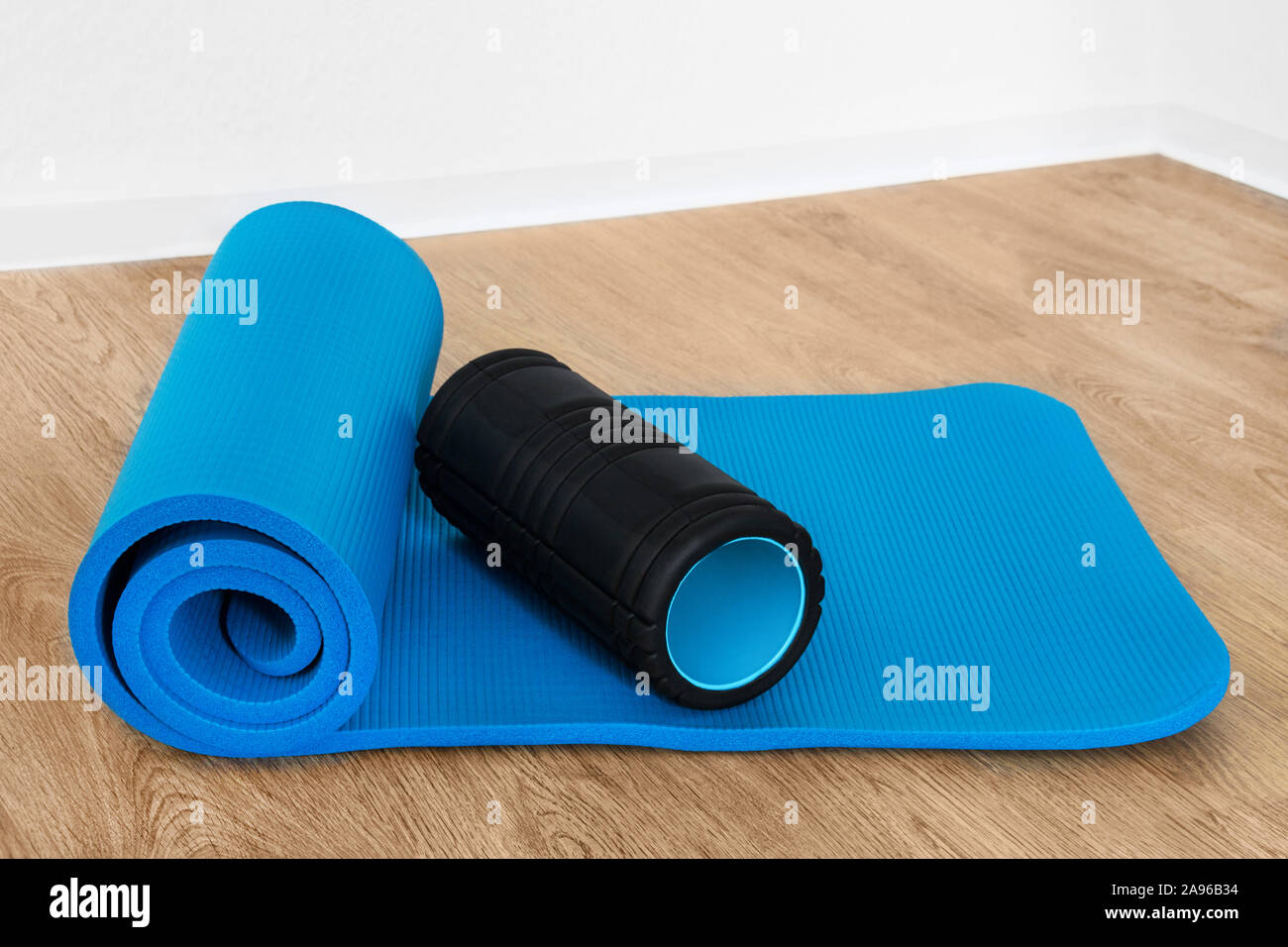 Roll gymnastics hi-res stock photography and images - Alamy